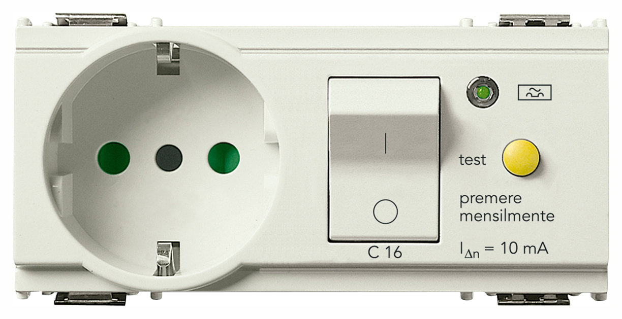 2P+E 16A P30 outlet+C16 RCBO white - IMP